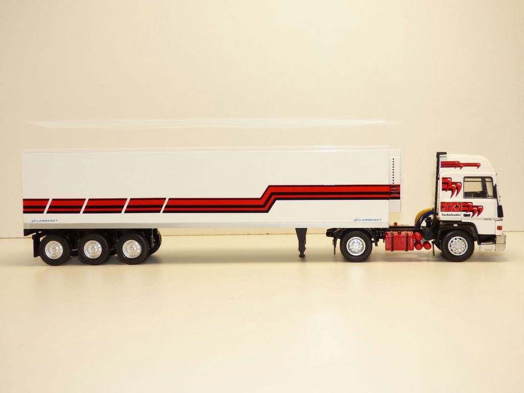 CAMION RENAULT R370 TURBO LEADER et remorque frigo contre 1/43 EUR 89 ... CAMION RENAULT R370 TURBO LEADER et remorque frigo contre 1/43 EUR 89 ...