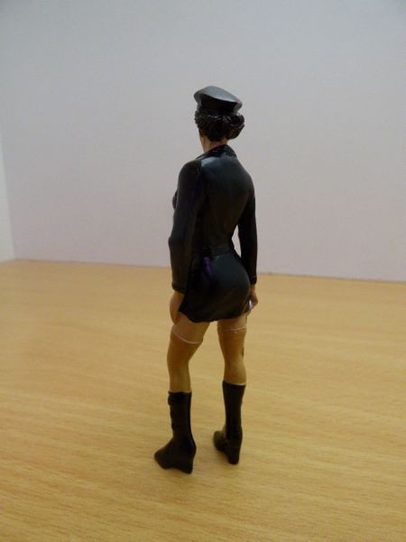 Daphne 1/18 PIN UP POLICE FIGURE 616983238721 | eBay