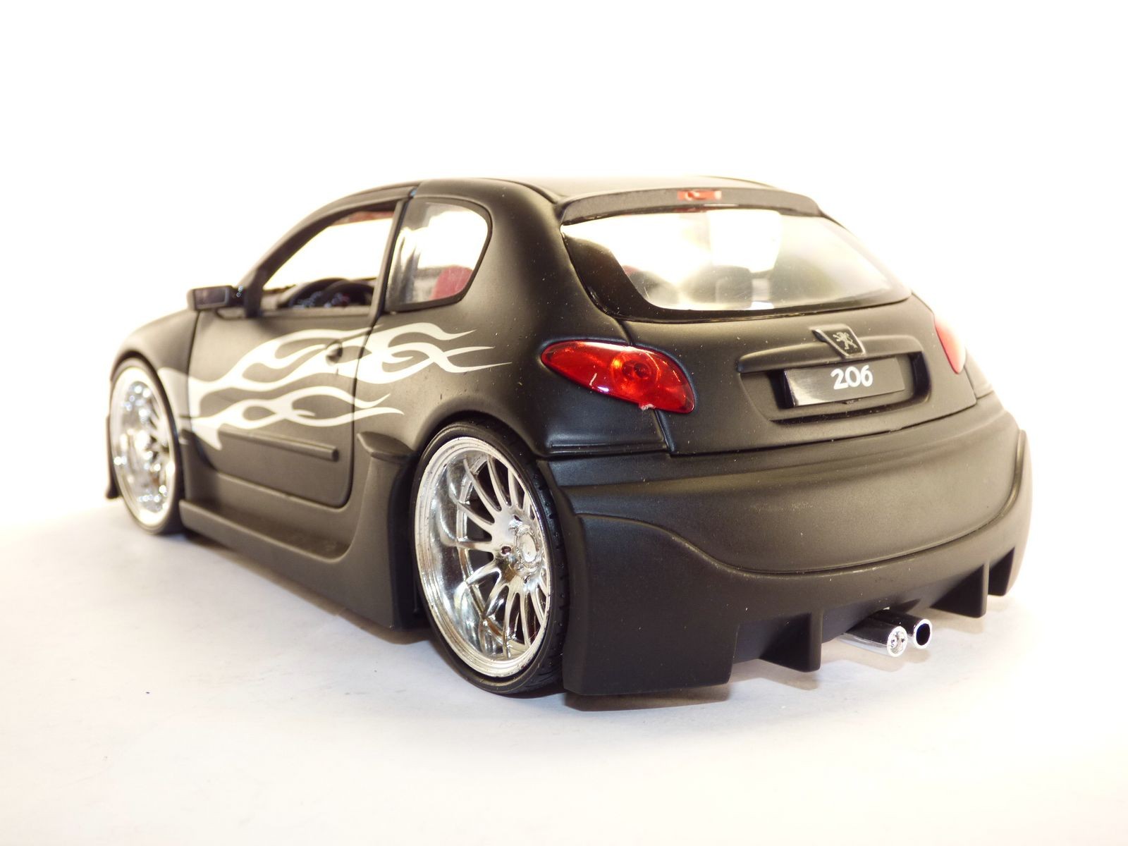 Peugeot 206 Tuning Black